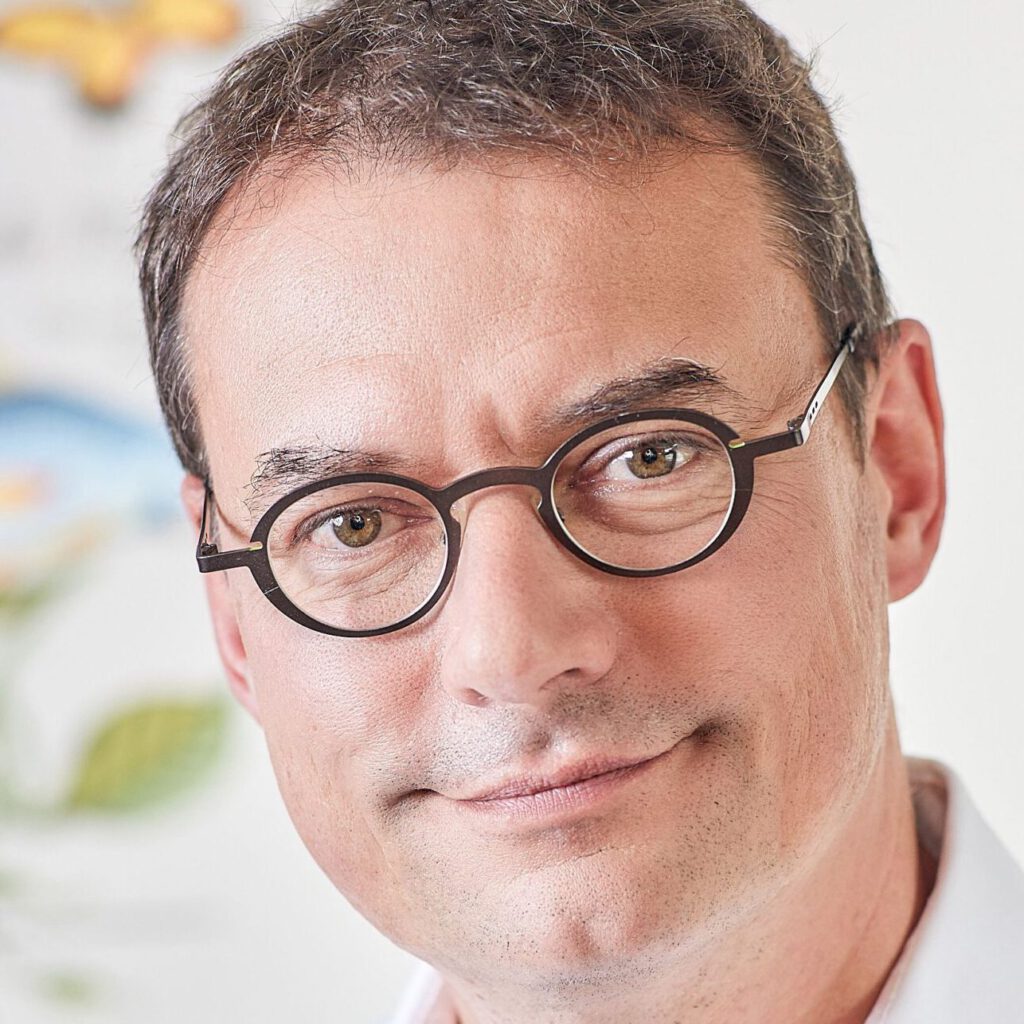 Robert Rusina, Thomayer Teaching Hospital and Charles University in ...